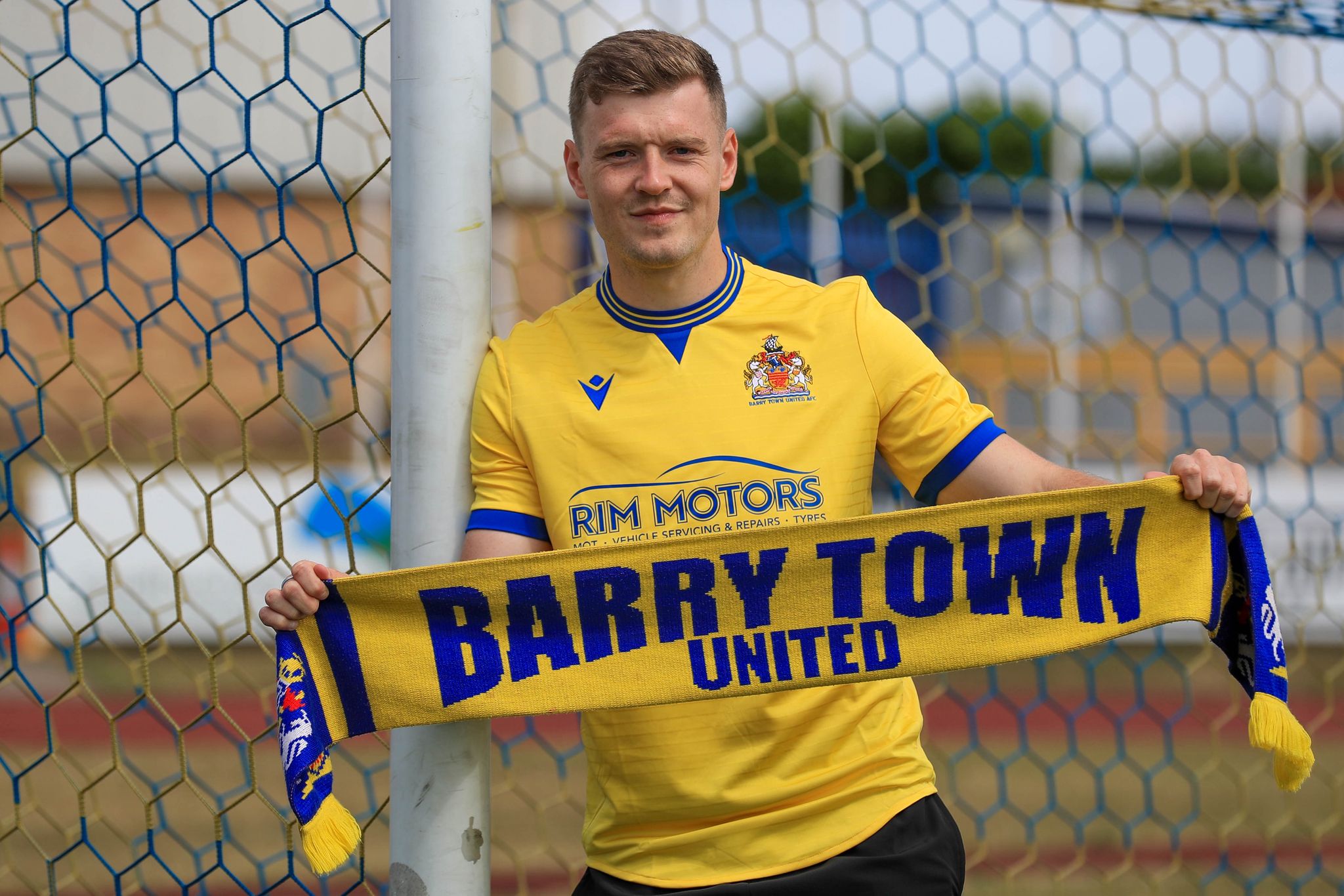 Smith Signs! - Barry Town United